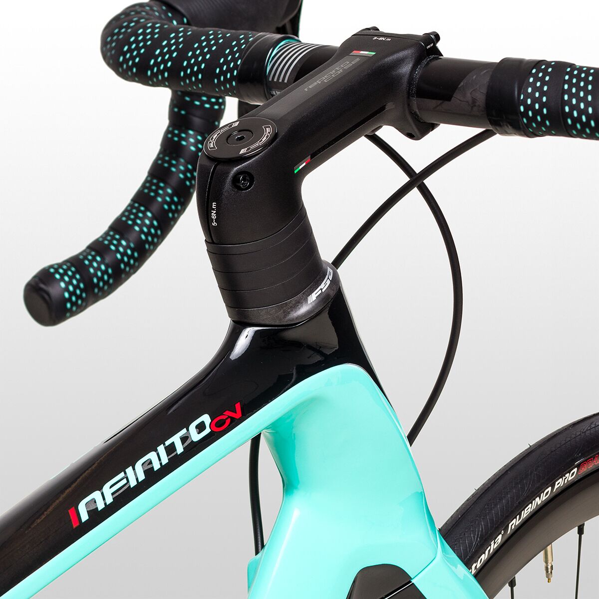 Bianchi Infinito CV Disc Force AXS Road Bike - Bike