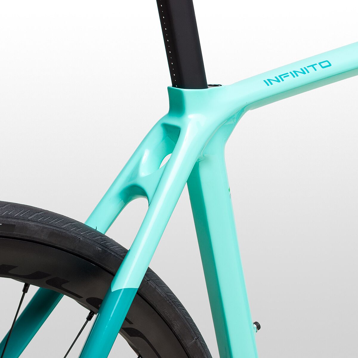 Bianchi Infinito CV Disc Ultegra Di2 Road Bike - Bike