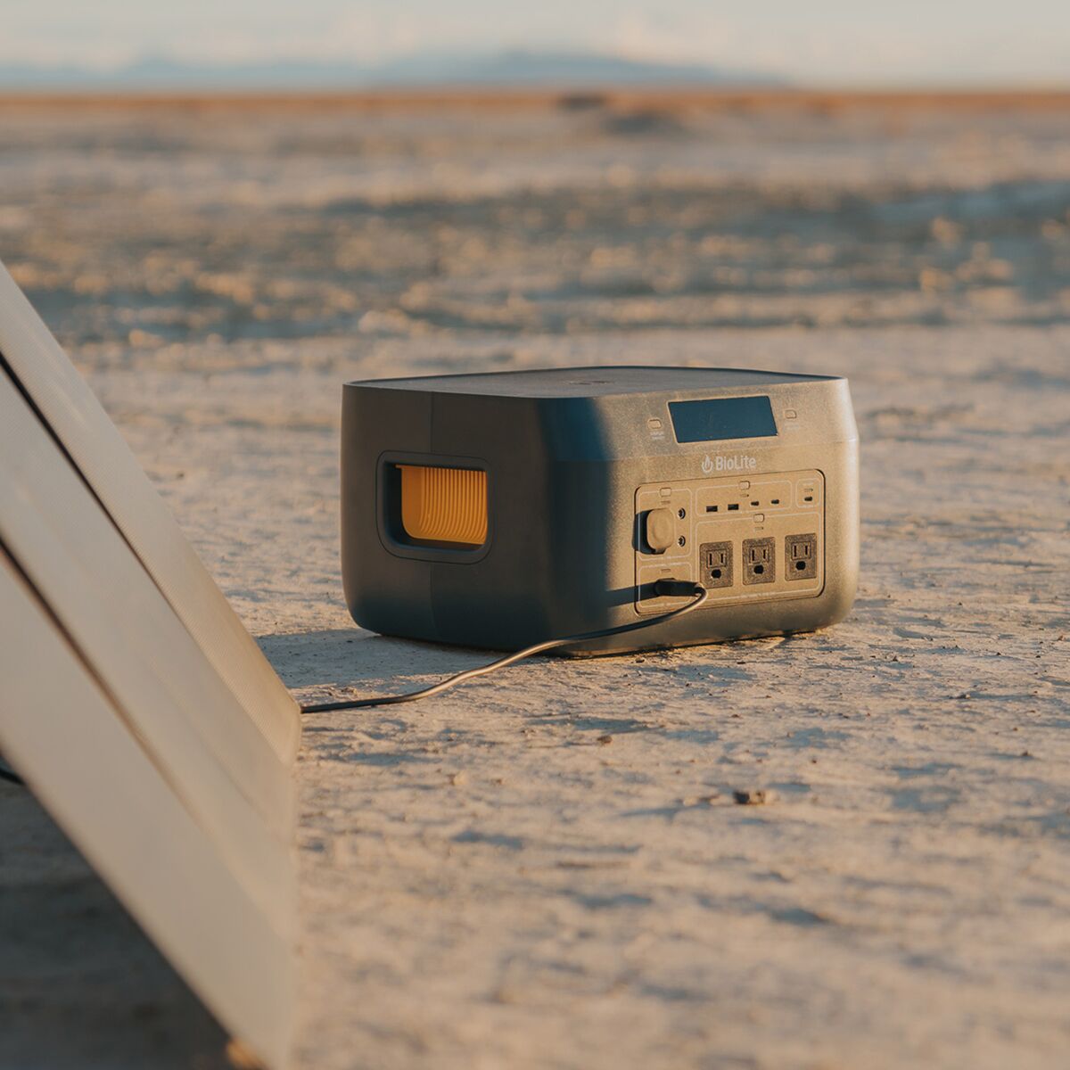 BioLite 1500 BaseCharge Power Station - Hike & Camp