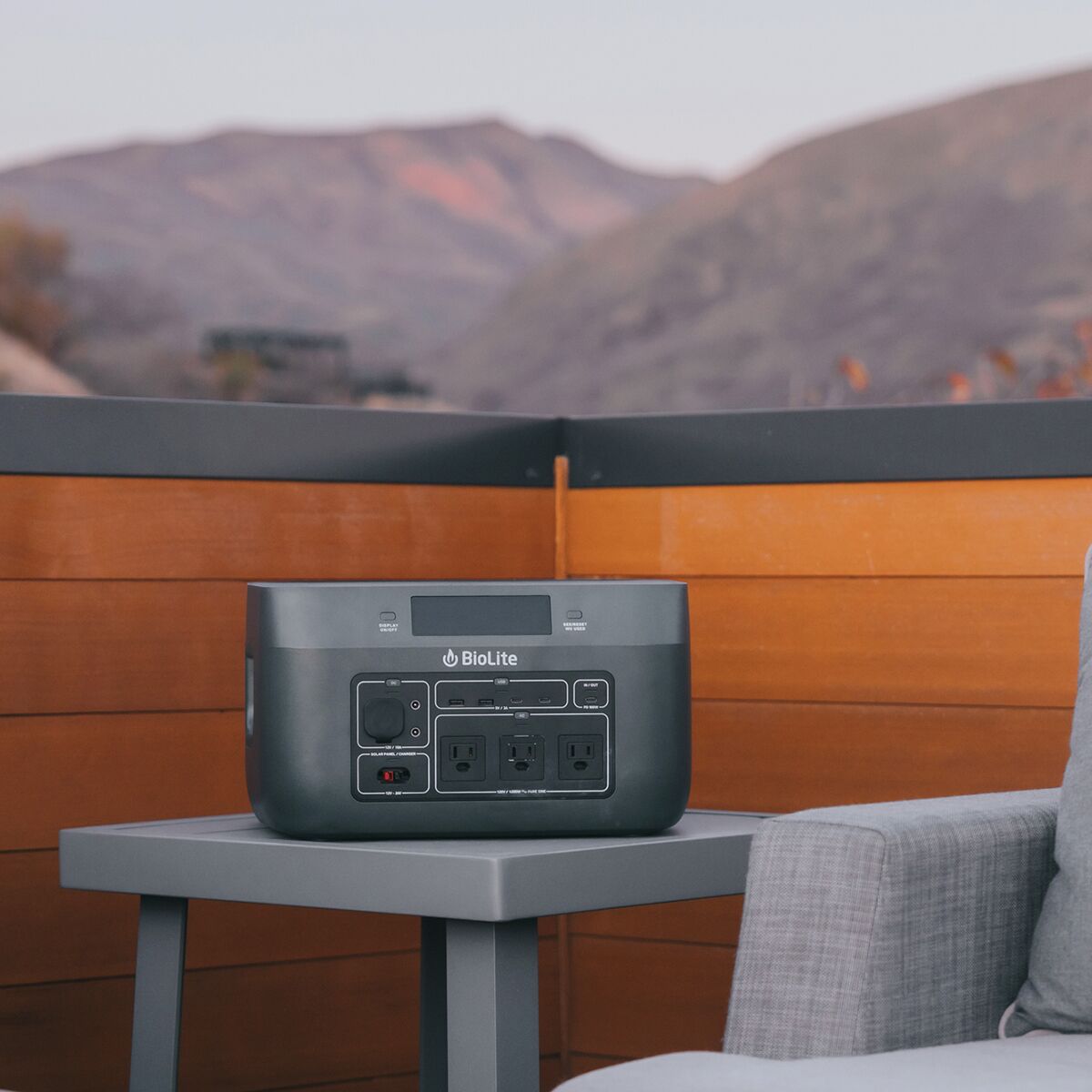 BioLite 1500 BaseCharge Power Station - Hike & Camp