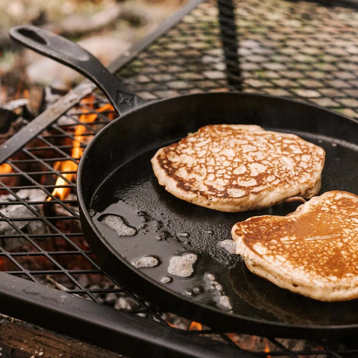 Barebones Cast Iron Flat Pan - Hike & Camp