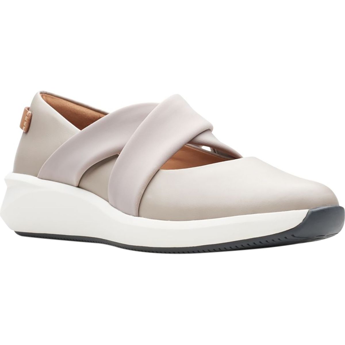 Clarks Un Rio Cross Shoe - Women's - Footwear
