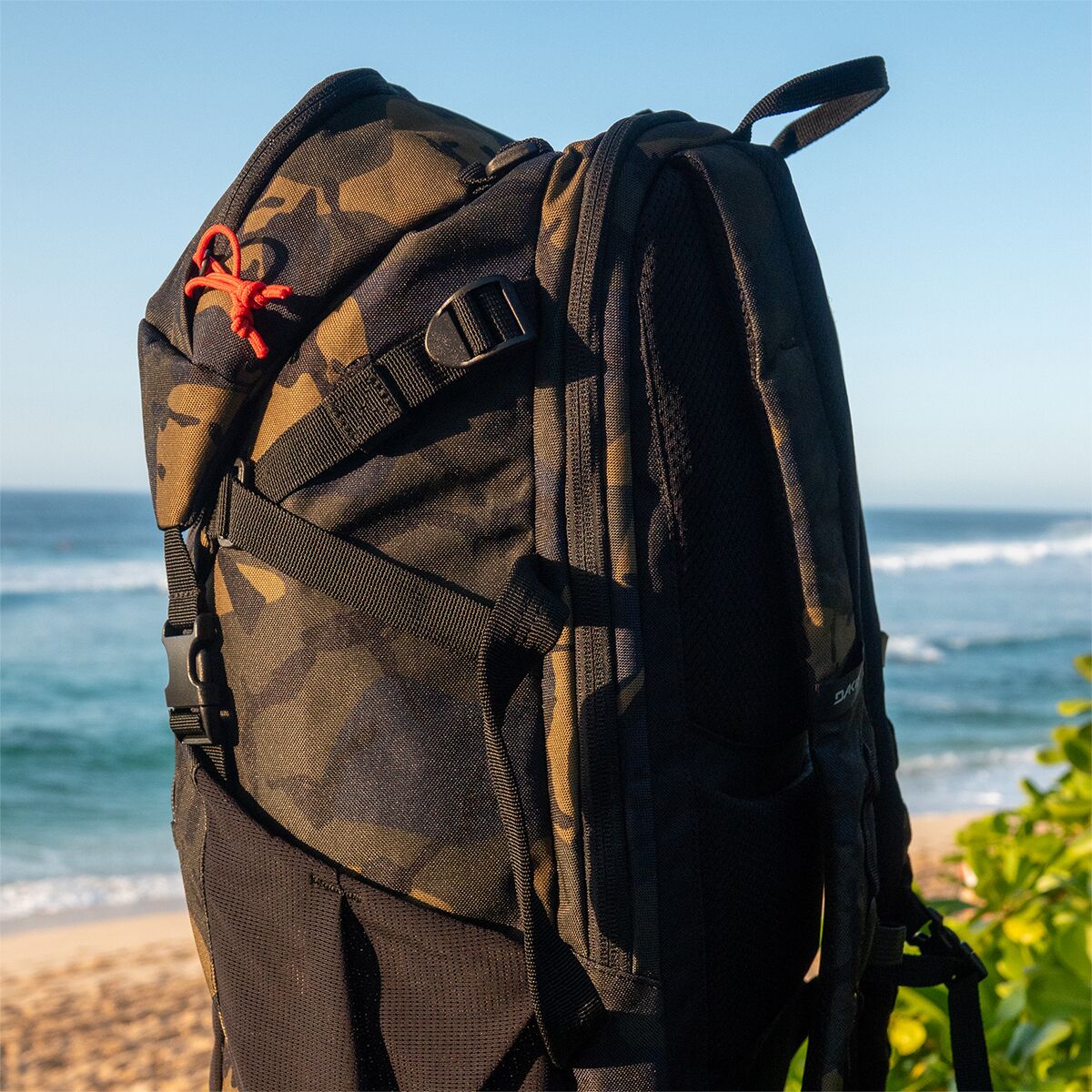 DAKINE Mission Surf Dlx Wet/Dry 40L Backpack - Surf