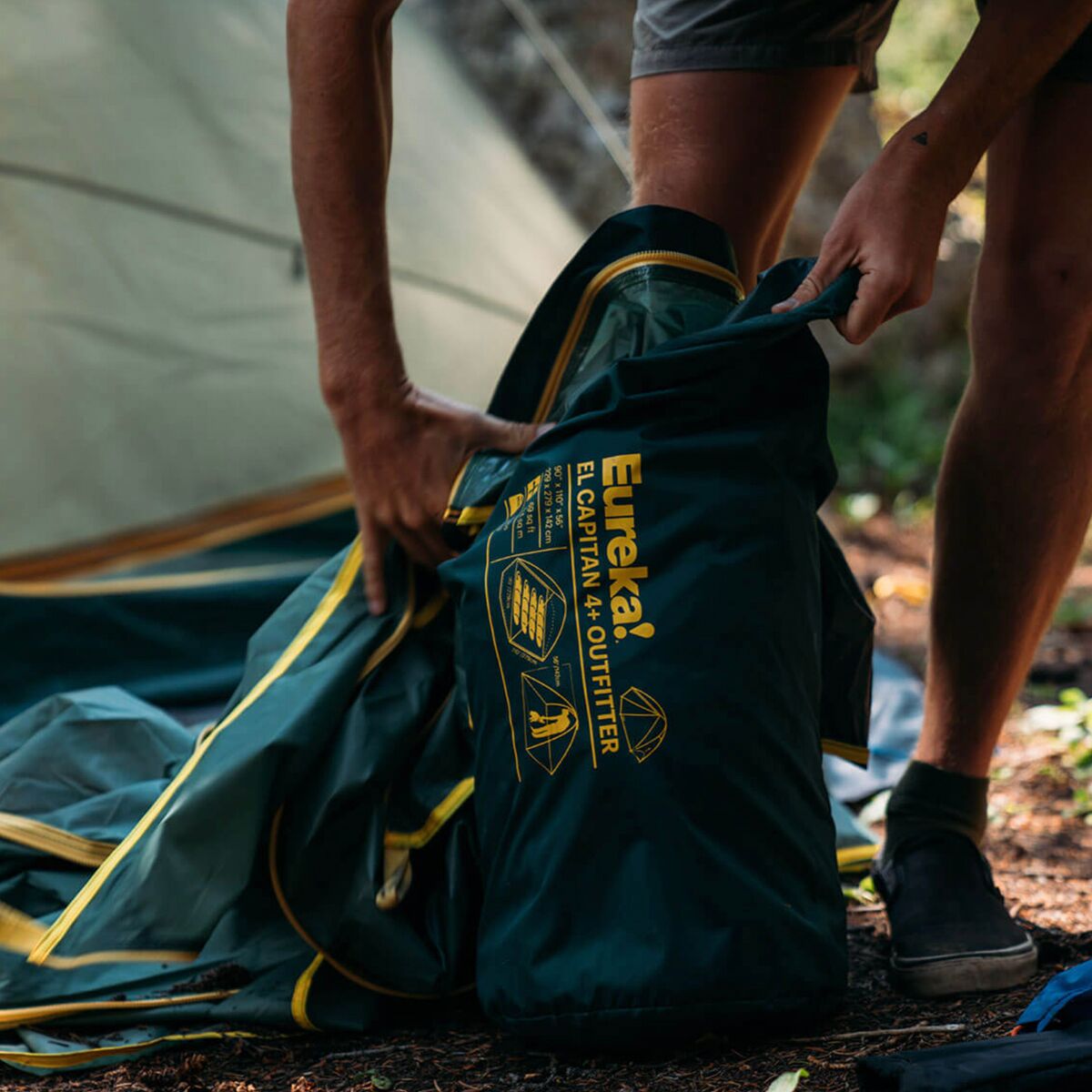 Eureka! El Capitan 4+ Outfitter Tent: 4-Person 3-Season - Hike & Camp