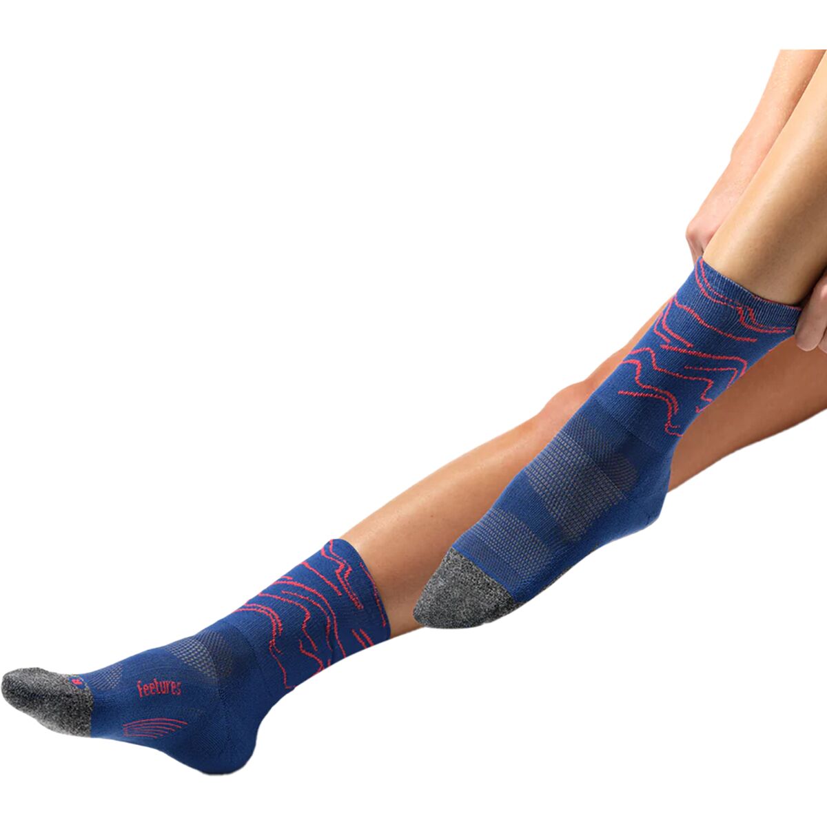 Feetures! Elite Light Cushion Crew Sock - Clothing