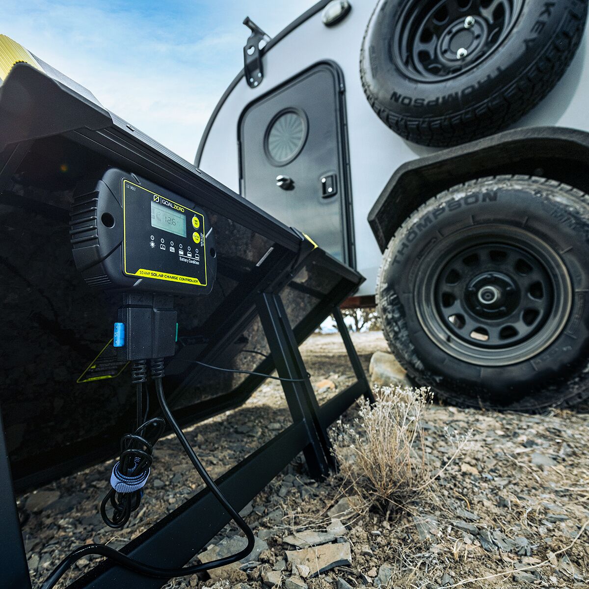 Goal Zero Boulder 100 Briefcase Solar Panel + 10A Charge Controller ...