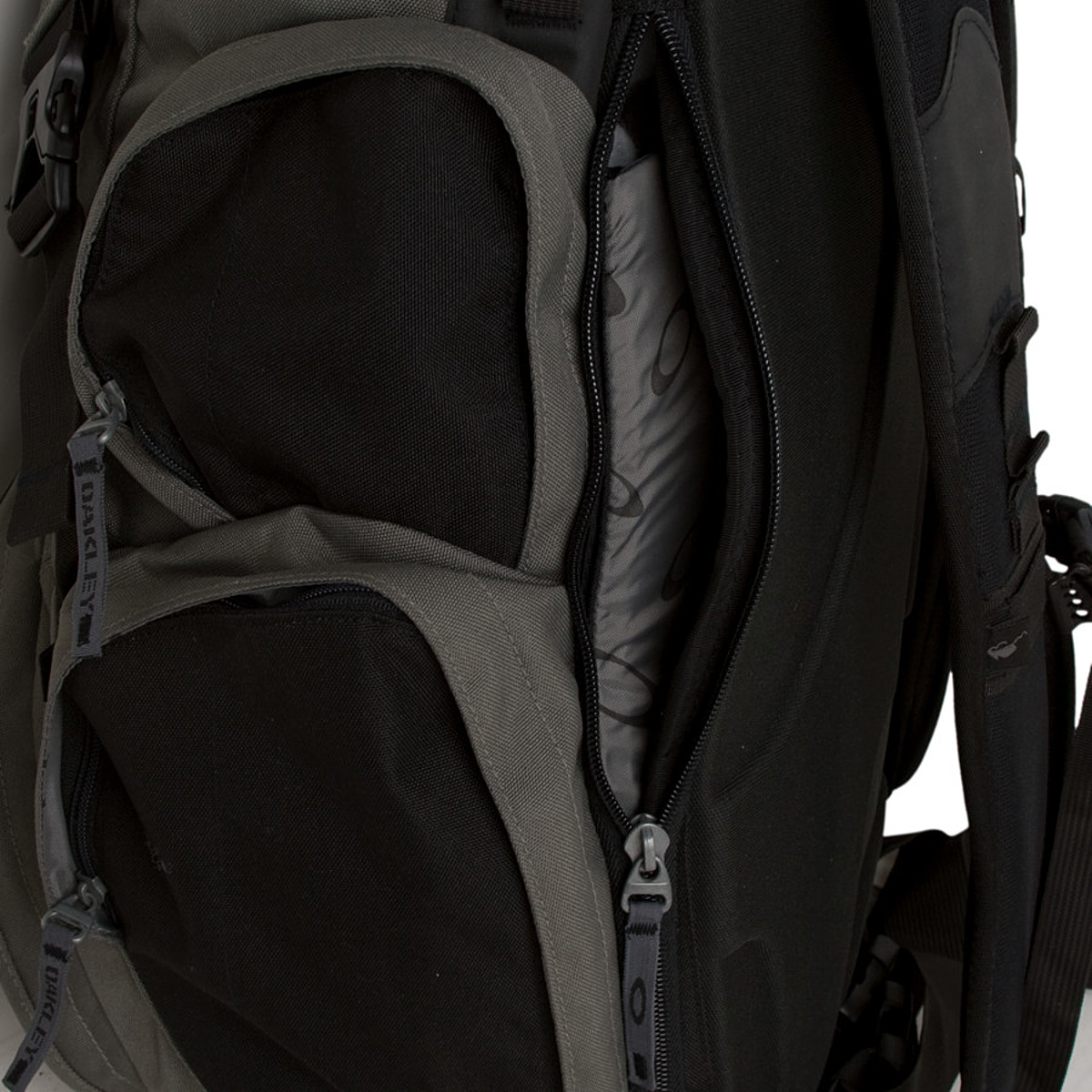 Oakley Surf Pack Backpack 4.0 - 2500 cu in - Accessories