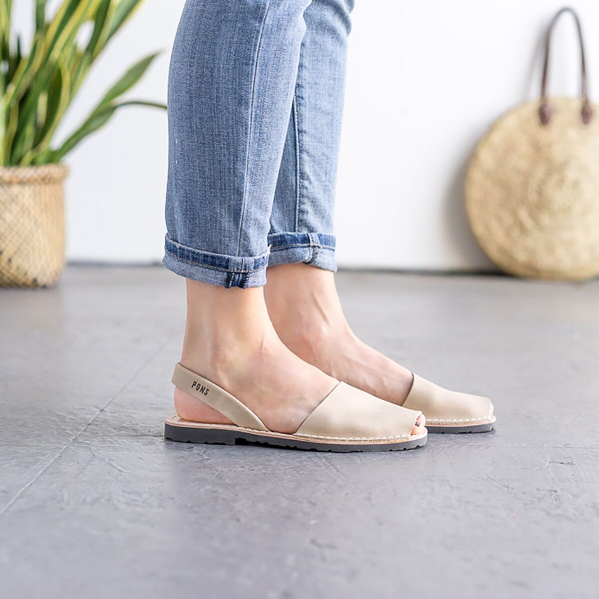 Pons Avarcas Classic Sandal - Women's | Backcountry.com