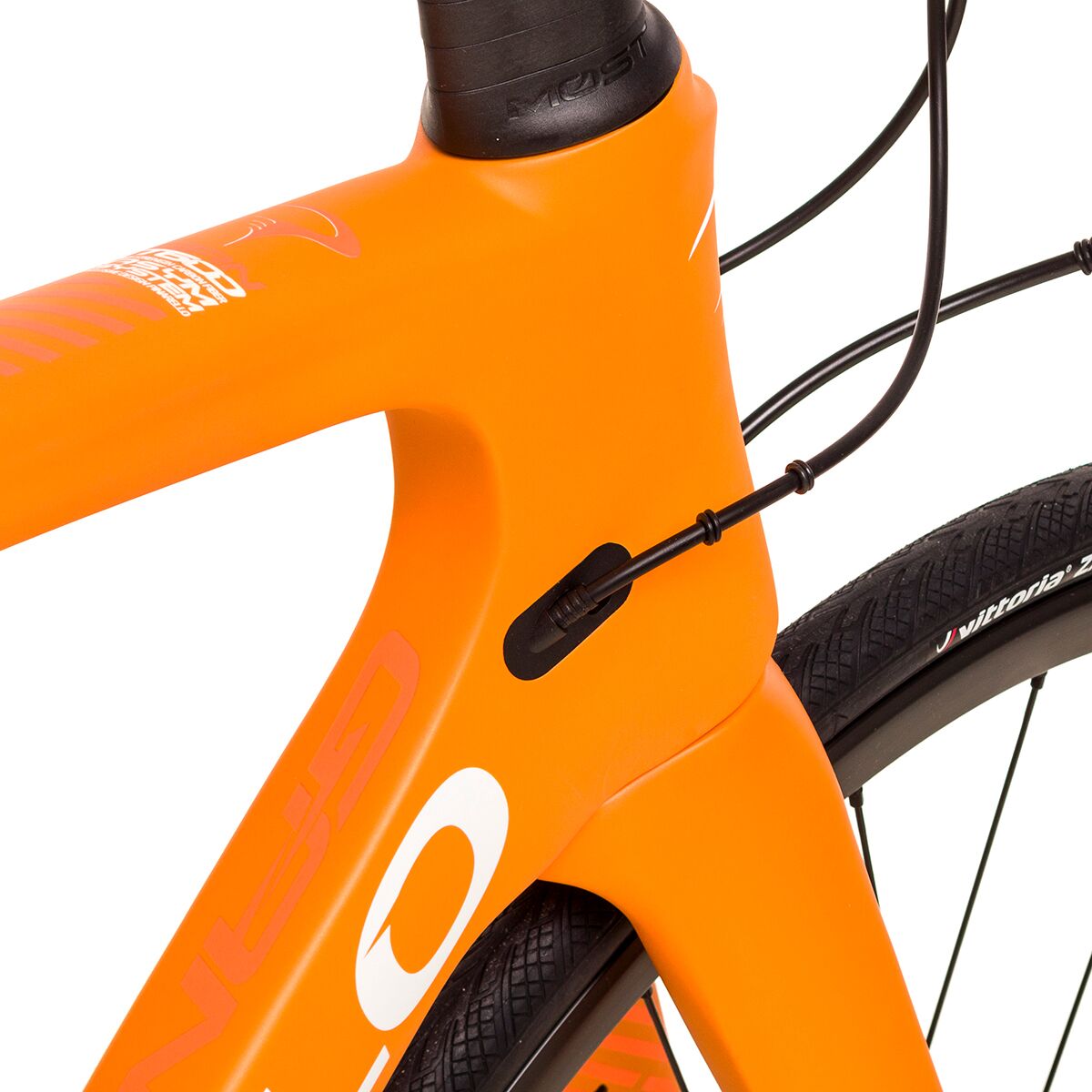 Pinarello Gan Disk 105 Road Bike - Bike