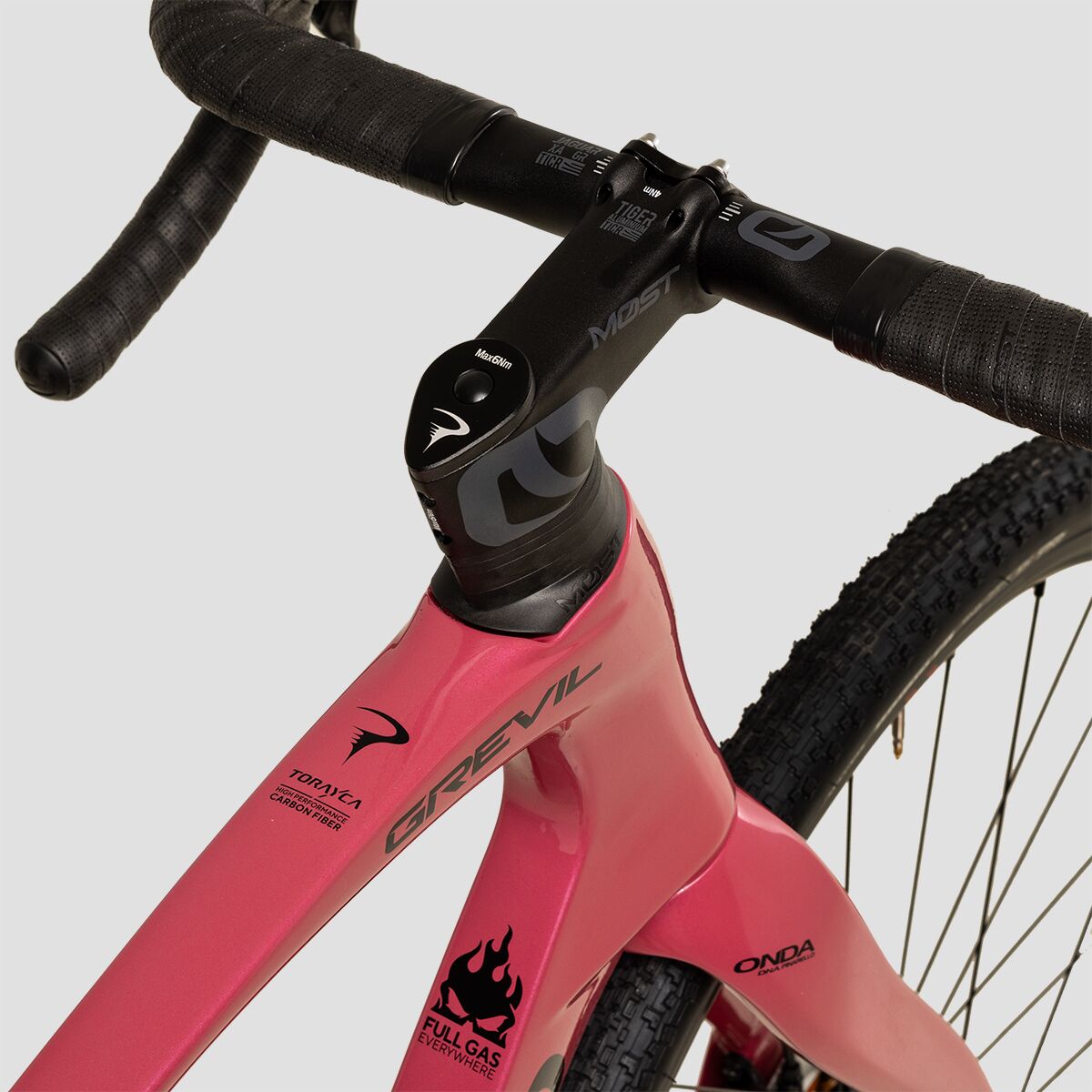 Pinarello Grevil F7 GRX 820 Gravel Bike - Bike