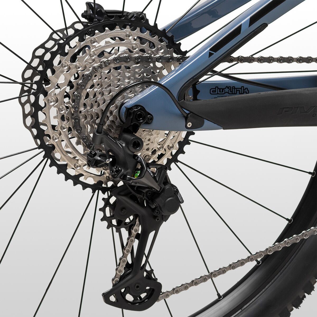 Pivot Shuttle AM Ride SLX/XT E-Bike - Bike