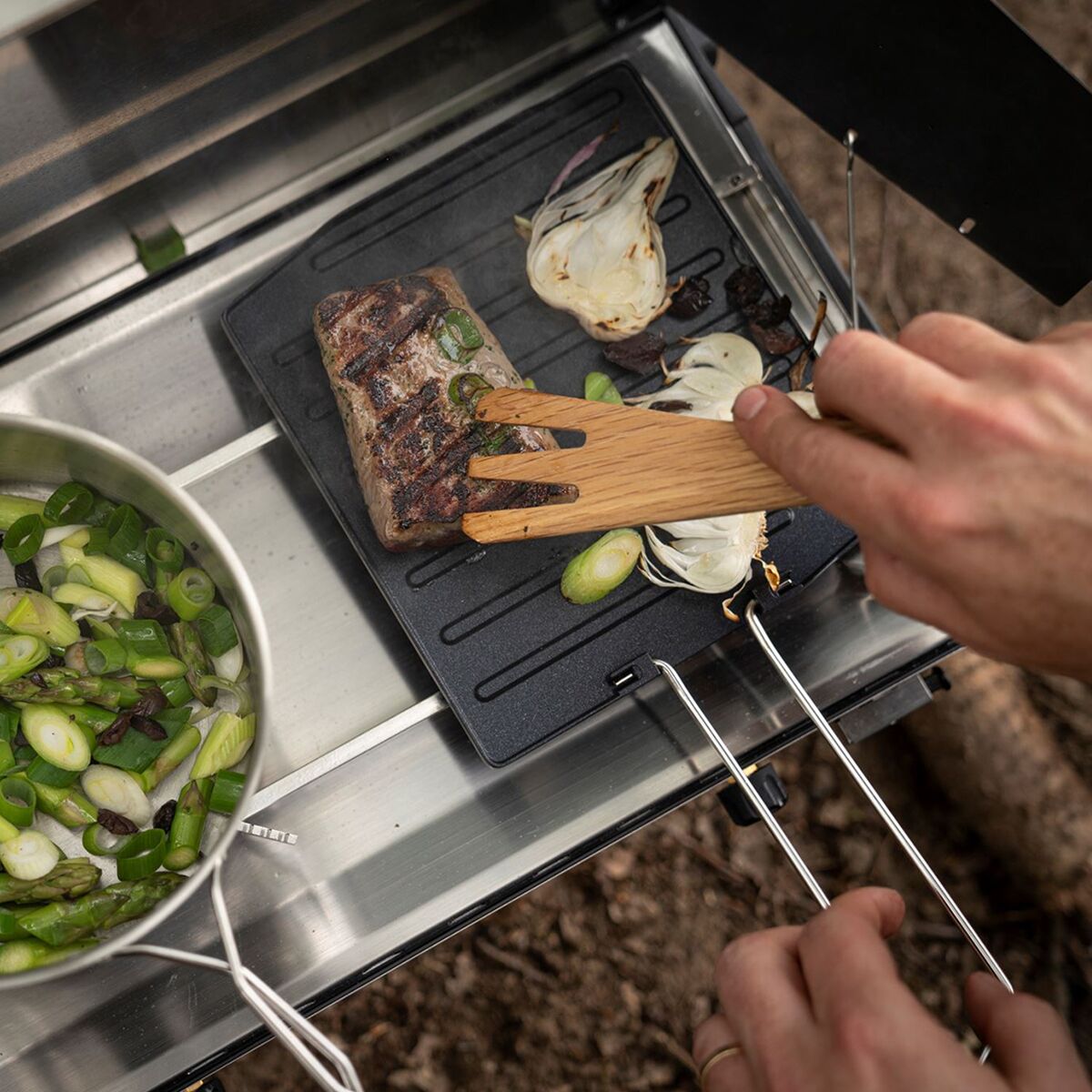 Primus CampFire Griddle Plate - Hike & Camp