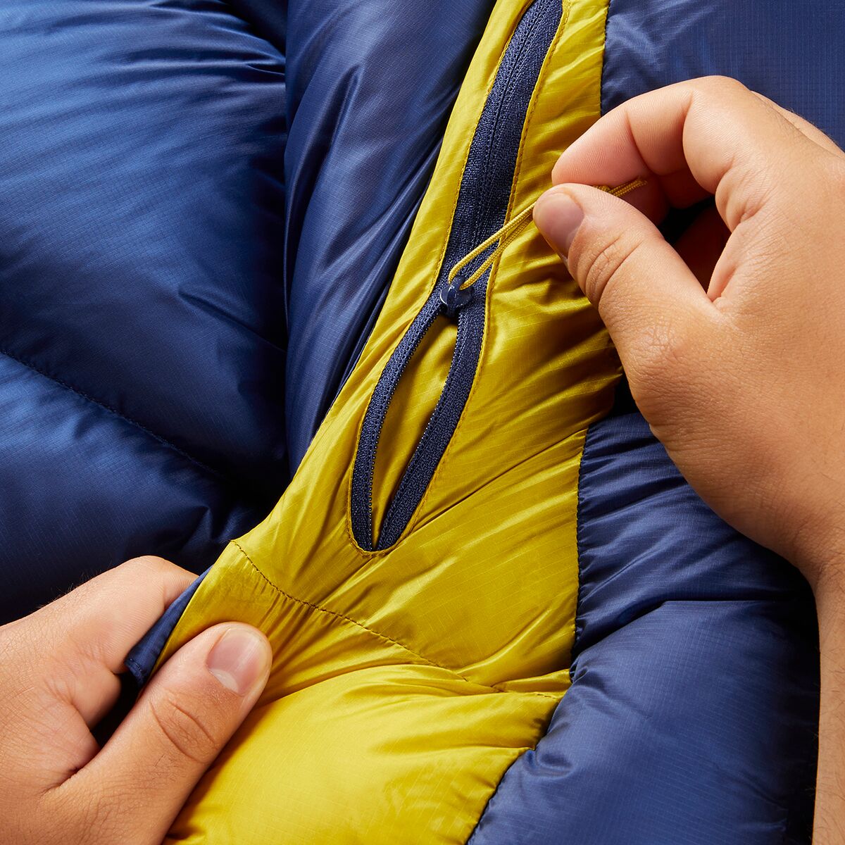 Rab Neutrino 800 Sleeping Bag: -10F Down - Hike & Camp