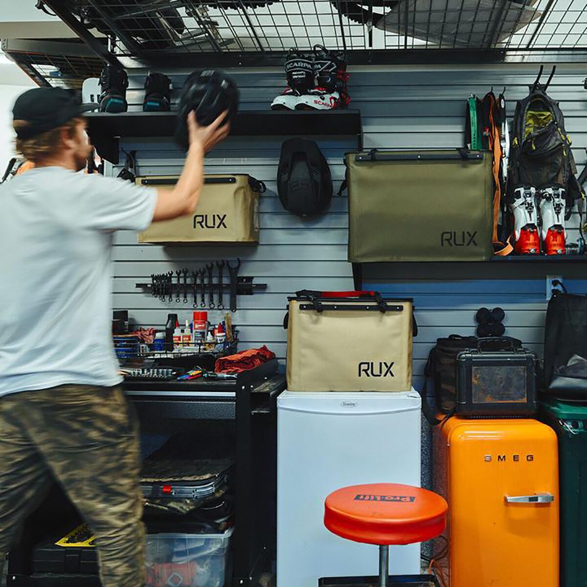 Rux RUX 70 + Accessory Bundle