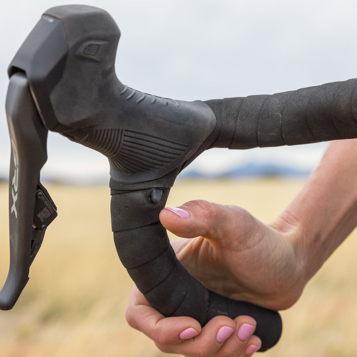 Shimano GRX ST-RX825 Di2 Shifter & Disc Brake Caliper - Bike