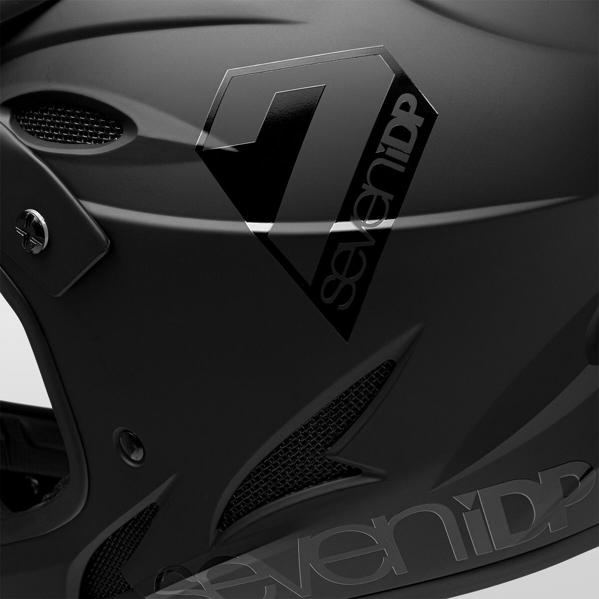 7 Protection M1 Youth Helmet - Kids' - Bike