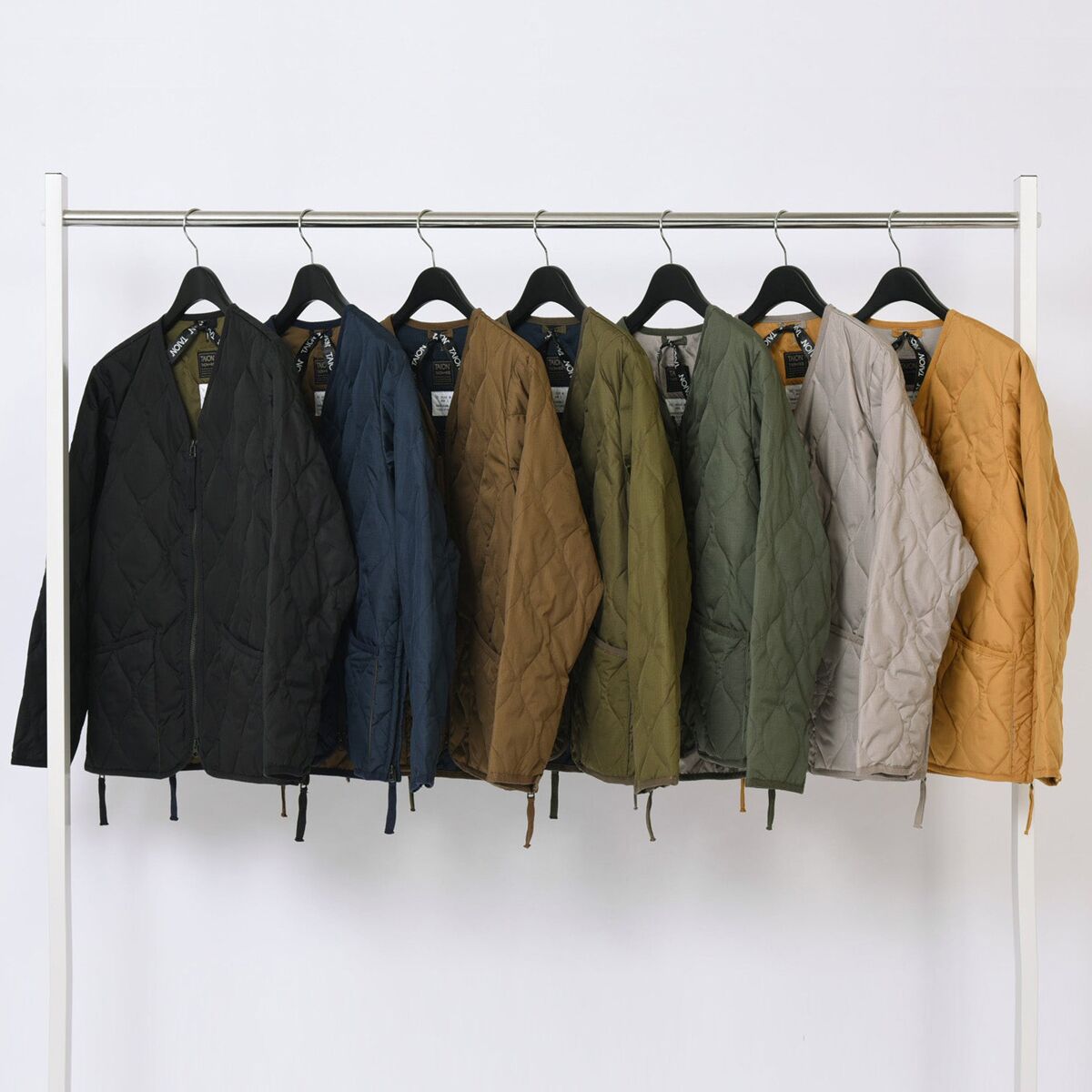 Taion Military Zip V-Neck Down Jacket - Men's - Clothing
