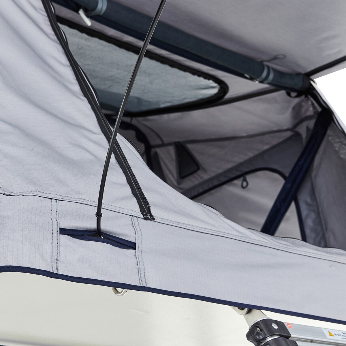 Thule x Tepui Explorer Ayer 2 - Hike & Camp