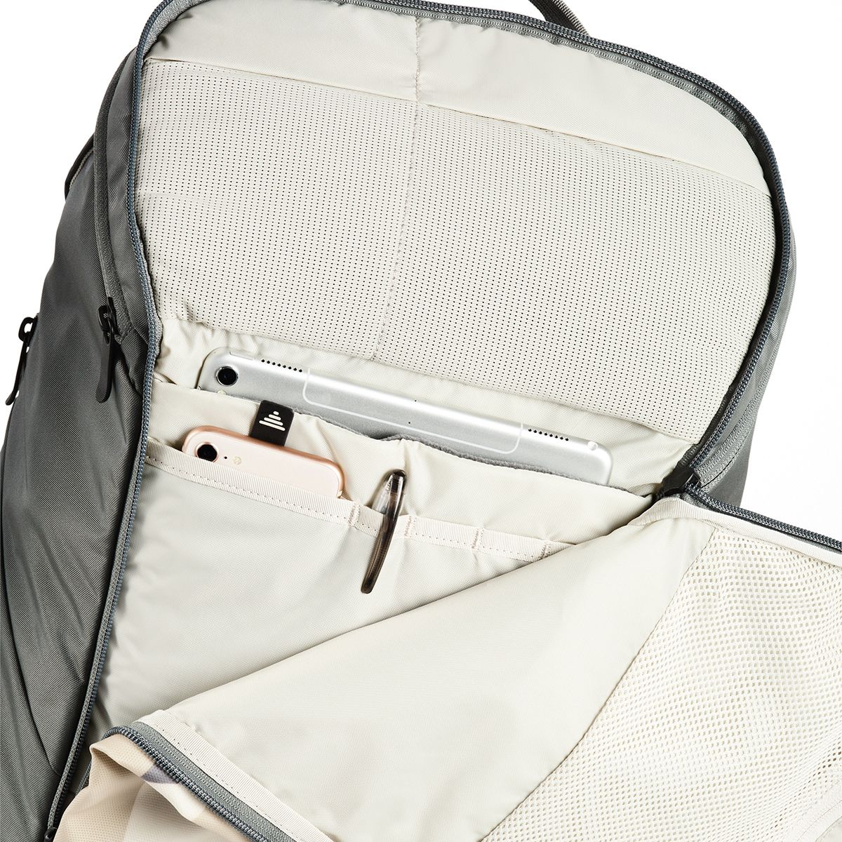 The North Face Kaban 26L Backpack | Backcountry.com