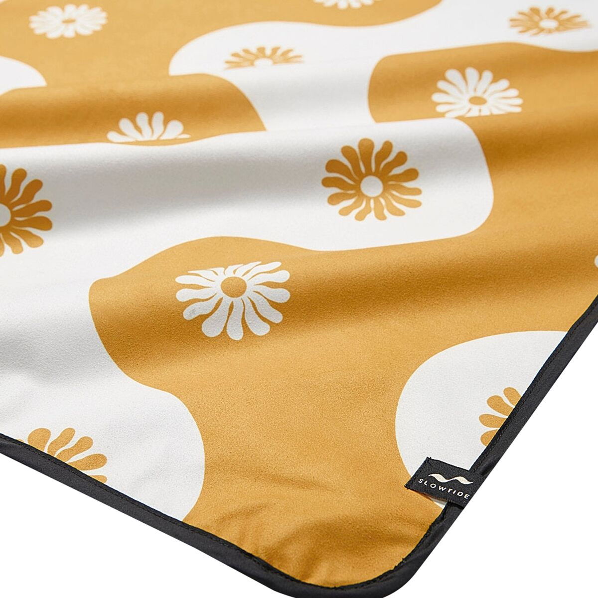 Slowtide Botanical Waves Quick-Dry Picnic Blanket - Accessories