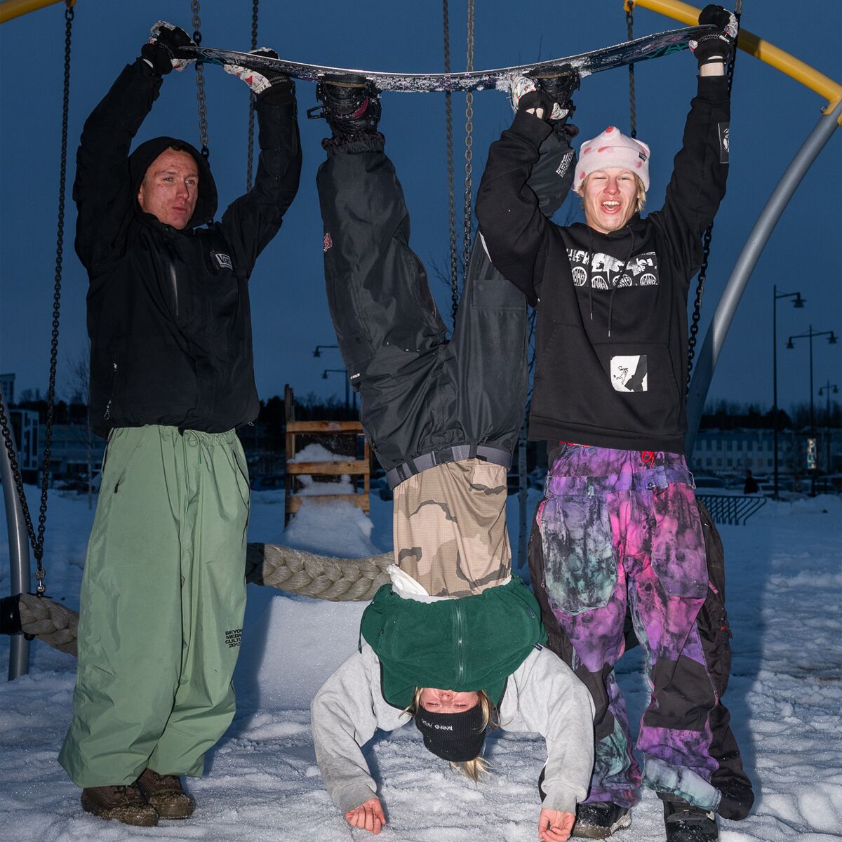 Yes. Menace Snowboard - 2025 - Women's - Snowboard