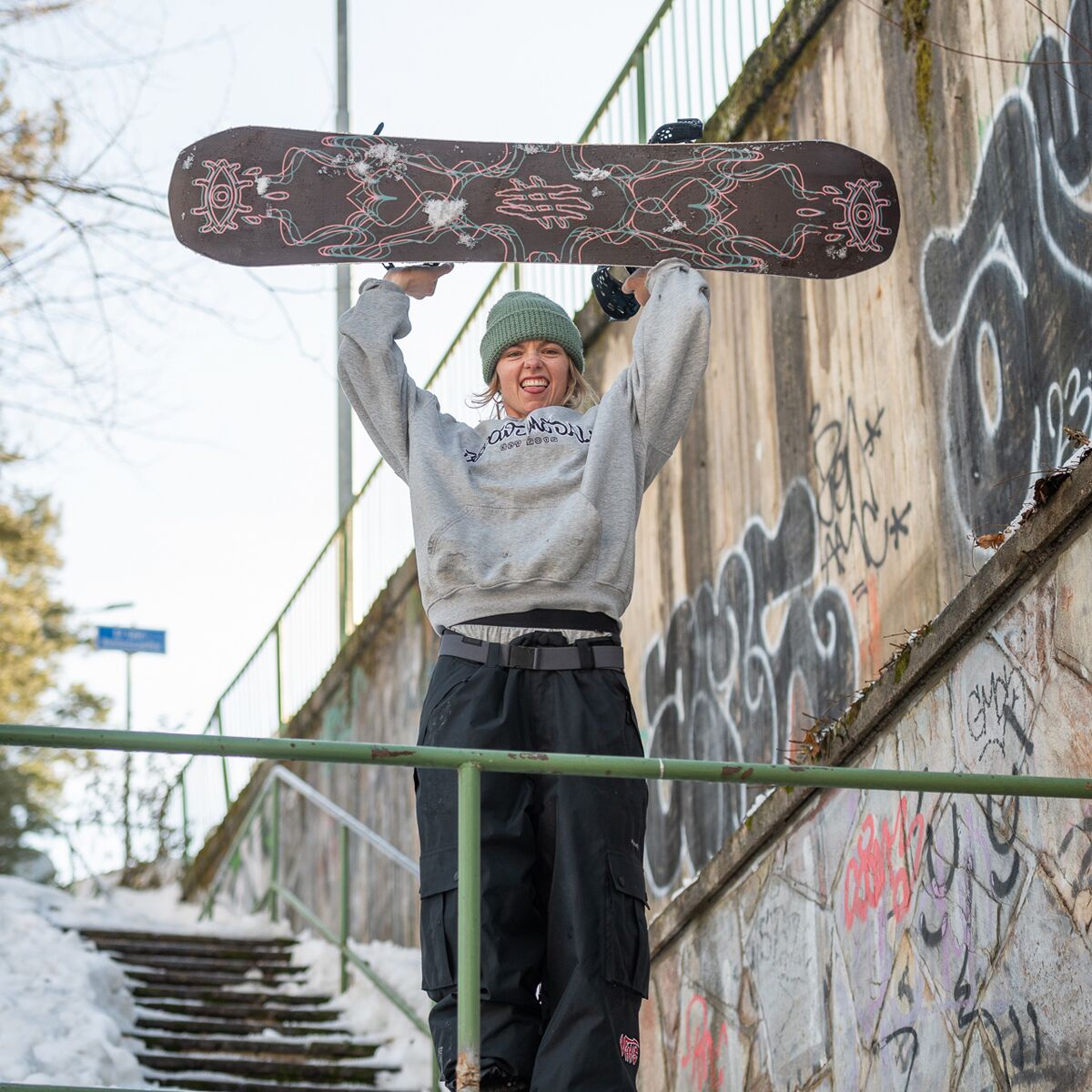 Yes. Menace Snowboard - 2025 - Women's - Snowboard