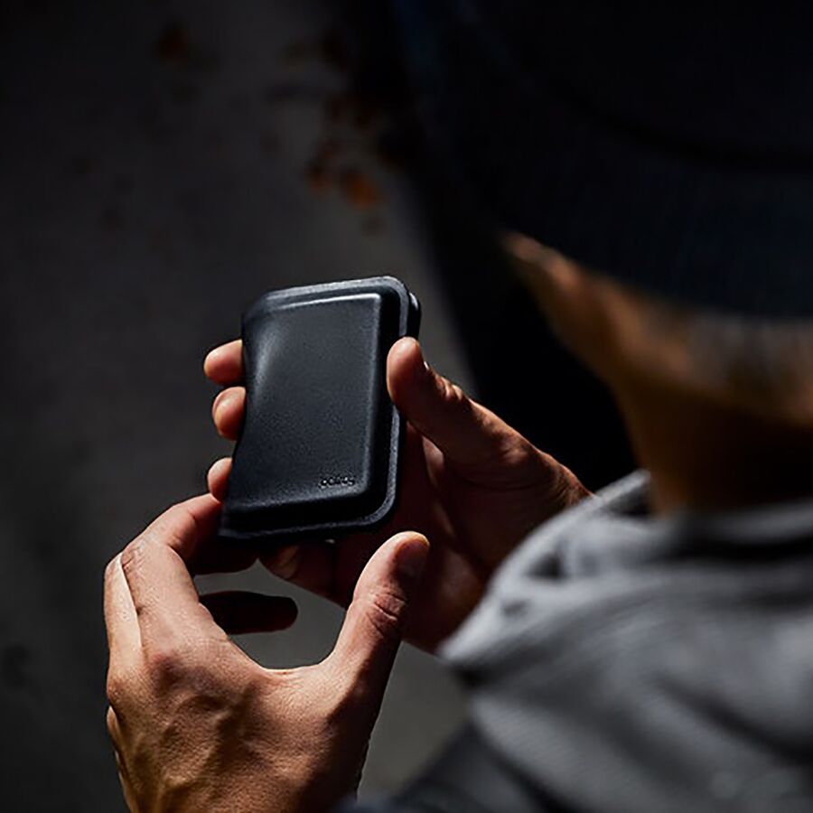 Bellroy Apex Slim Sleeve | Backcountry.com