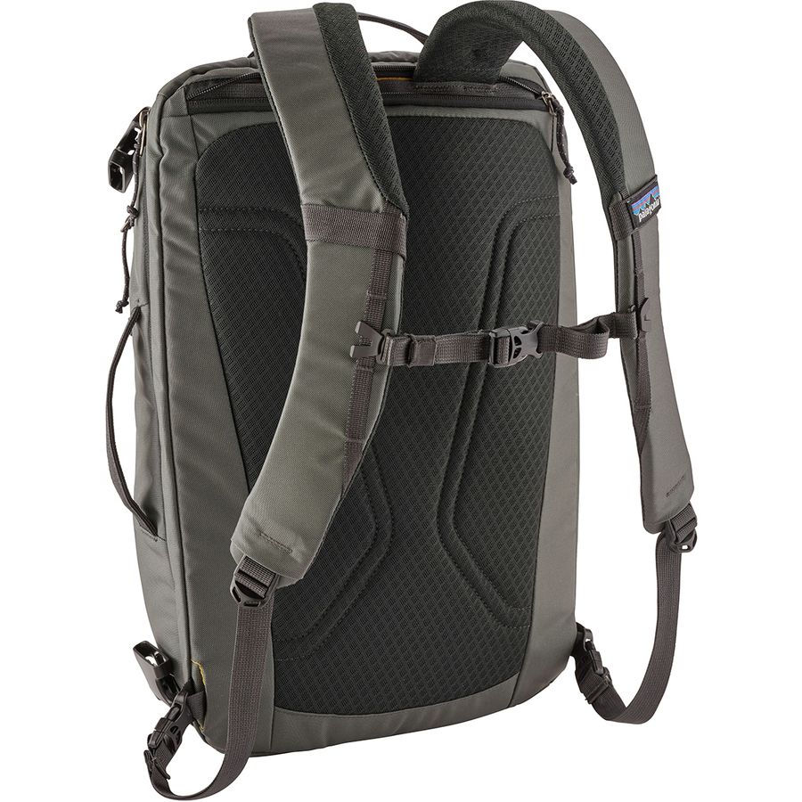 Patagonia Tres 25L Backpack | Backcountry.com