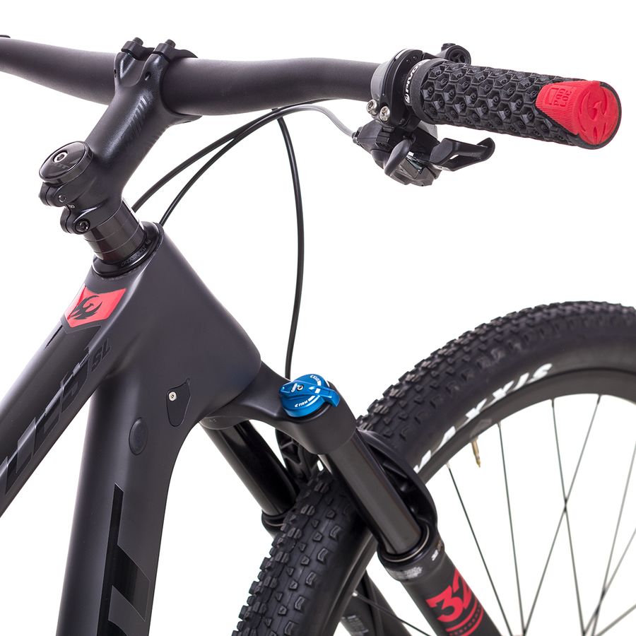 Pivot LES SL Carbon Race XT Mountain Bike | Backcountry.com