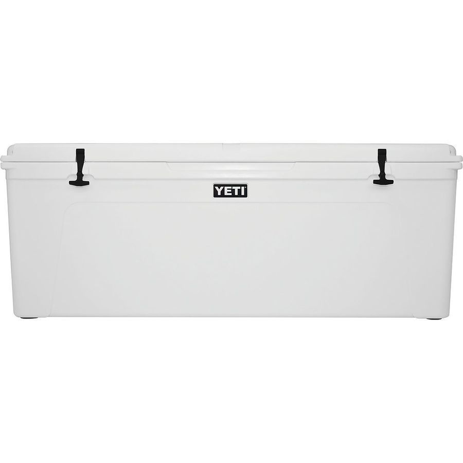 YETI Tundra 250 Cooler - Hike & Camp