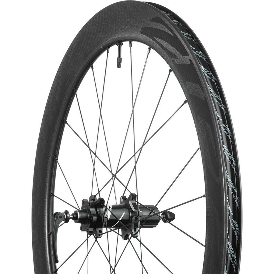 Zipp 404 Firecrest Carbon Disc Brake Road Wheelset - Tubeless - Bike