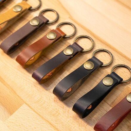 Rustico Loop Leather Keychain - Accessories